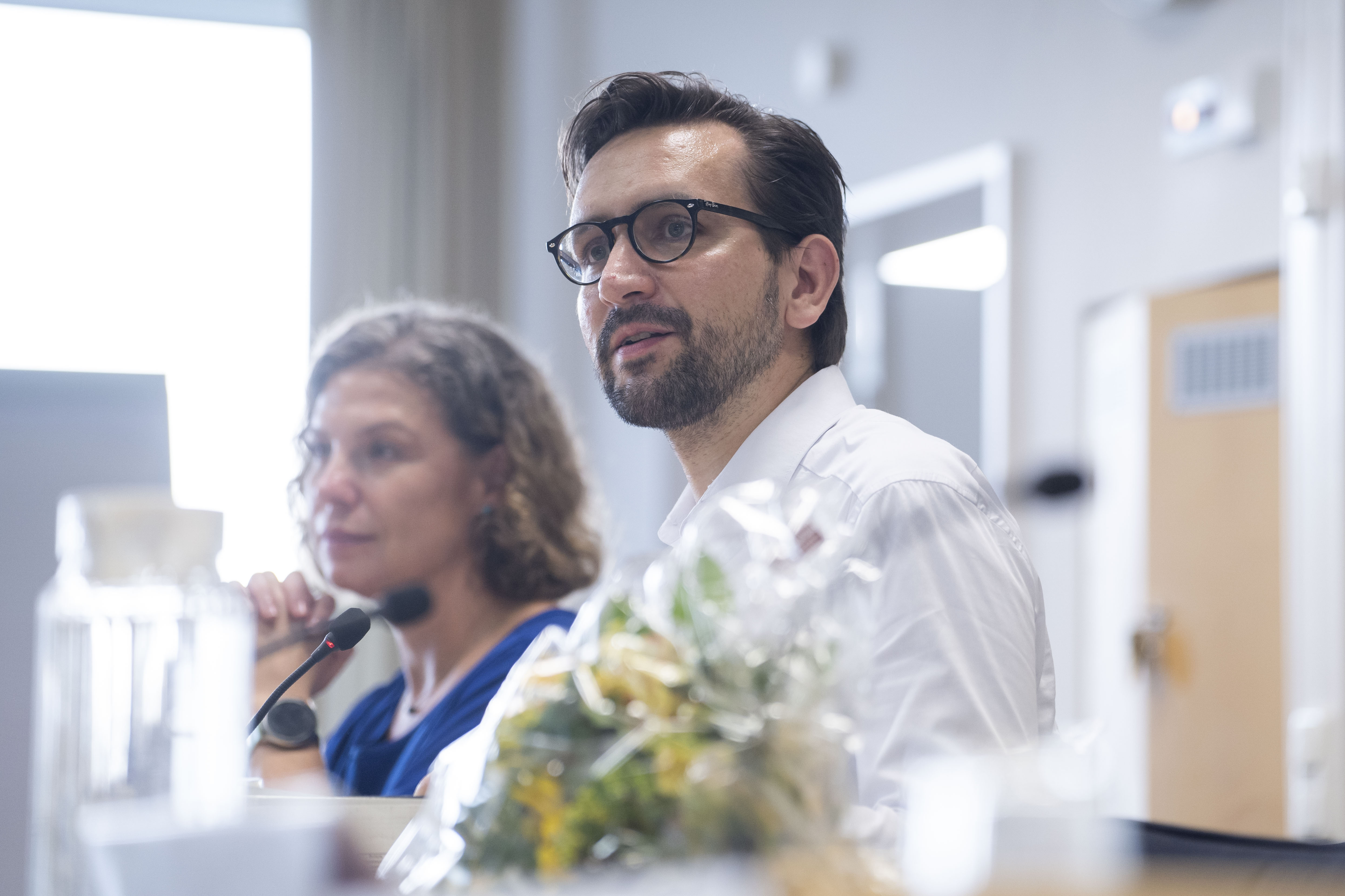 Das Hare-Niemeyer-Verfahren Oder: Wie funktioniert die Ausschuss-Sitzverteilung?: Die Bezirks ...